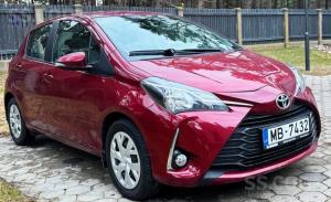 Sarkans Toyota Yaris 2019 Rīga, ar dzinēja tilpumu 1.50 L un nobraukumu 49 tūkst. km par 9100 €, foto  vietnē AUTOMOTO.COM.LV