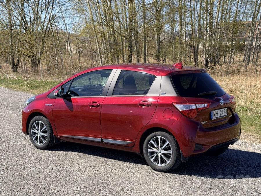 Sarkans Toyota Yaris 2019 Rīga, ar dzinēja tilpumu 1.50 L un nobraukumu 49 tūkst. km par 10900 €, foto 4 vietnē AUTOMOTO.COM.LV