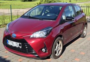 Red Toyota Yaris 2019 in Klaipeda, with an engine capacity of 1.50 L and mileage of 43 thousand km for 11000 €, photo  on AUTOMOTO.COM.LV