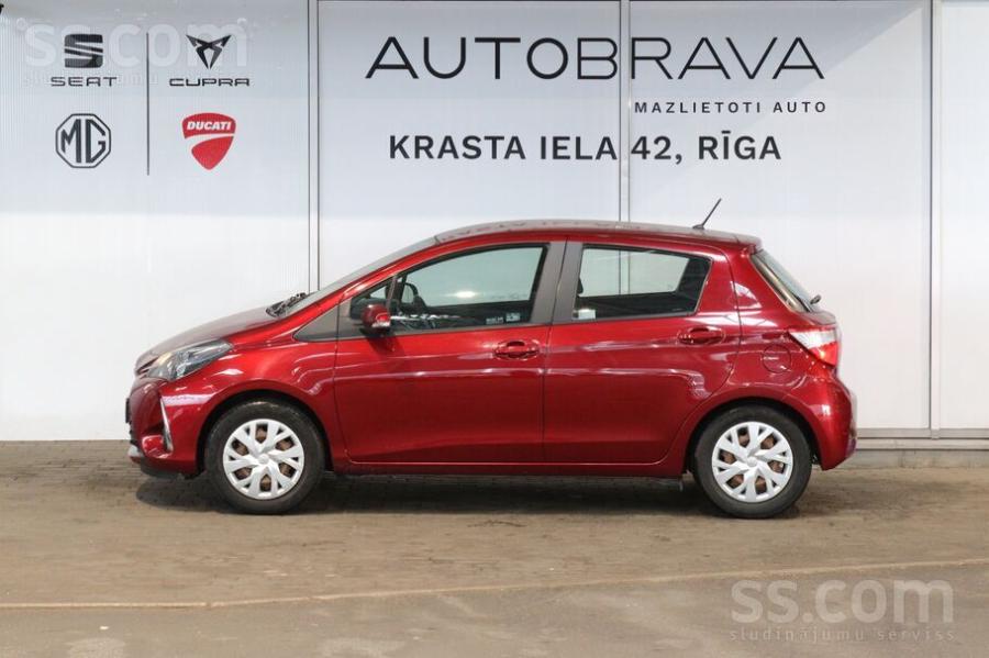 Red Toyota Yaris 2019 in Riga, with an engine capacity of 1.50 L and mileage of 99 thousand km for 10990 €, photo 5 on AUTOMOTO.COM.LV
