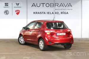 Red Toyota Yaris 2019 in Riga, with an engine capacity of 1.50 L and mileage of 99 thousand km for 10990 €, photo 9 on AUTOMOTO.COM.LV