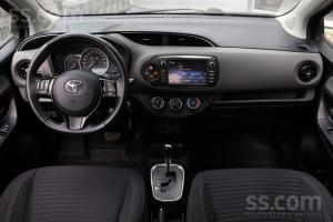 Red Toyota Yaris 2019 in Riga, with an engine capacity of 1.50 L and mileage of 99 thousand km for 10990 €, photo 27 on AUTOMOTO.COM.LV