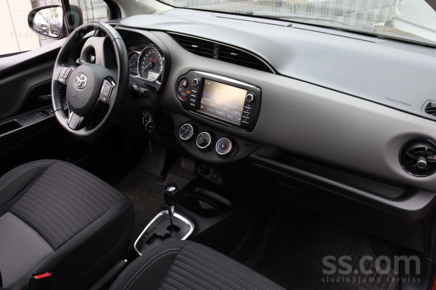 Red Toyota Yaris 2019 in Riga, with an engine capacity of 1.50 L and mileage of 99 thousand km for 10990 €, photo 29 on AUTOMOTO.COM.LV
