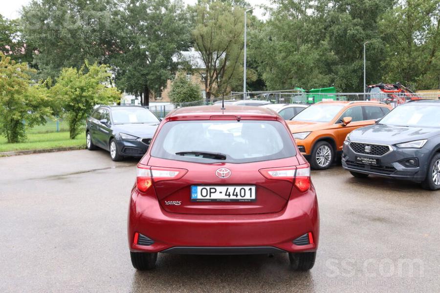 Red Toyota Yaris 2019 in Riga, with an engine capacity of 1.50 L and mileage of 99 thousand km for 10990 €, photo 31 on AUTOMOTO.COM.LV
