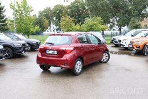 Red Toyota Yaris 2019 in Riga, with an engine capacity of 1.50 L and mileage of 99 thousand km for 10990 €, photo 34 on AUTOMOTO.COM.LV
