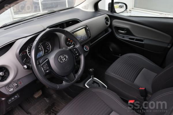 Sarkans Toyota Yaris 2019 Rīga, ar dzinēja tilpumu 1.50 L un nobraukumu 99 tūkst. km par 10990 €, foto 10 vietnē AUTOMOTO.COM.LV
