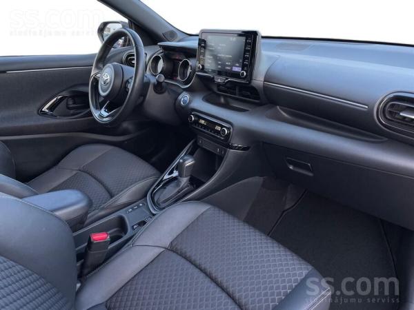 Sarkans Toyota Yaris 2020 Rīga, ar dzinēja tilpumu 1.50 L un nobraukumu 53 tūkst. km par 17990 €, foto 6 vietnē AUTOMOTO.COM.LV