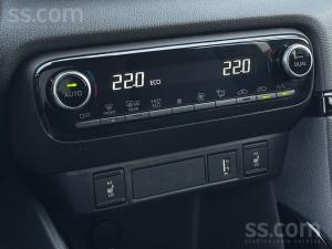 Красный Тойота Ярис 2020 в Рига, объемом двигателя 1.50 л и пробегом 53 тыс. км за 17990 €, фото 28 на AUTOMOTO.COM.LV