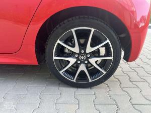 Sarkans Toyota Yaris 2020 Viļņa, ar dzinēja tilpumu 1.50 L un nobraukumu 89 tūkst. km par 16350 €, foto 18 vietnē AUTOMOTO.COM.LV