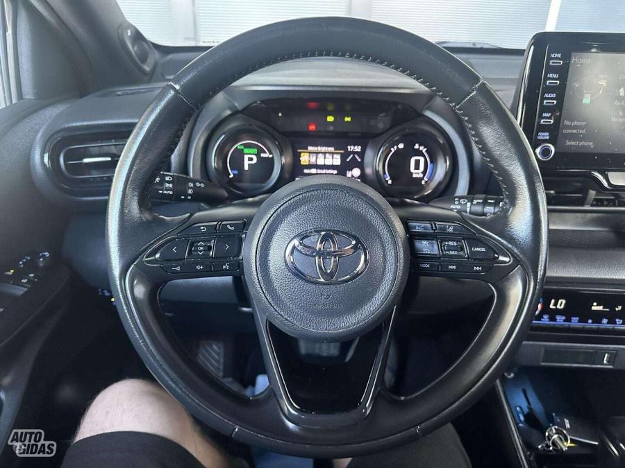 Sarkans Toyota Yaris 2020 Viļņa, ar dzinēja tilpumu 1.50 L un nobraukumu 89 tūkst. km par 16350 €, foto 33 vietnē AUTOMOTO.COM.LV