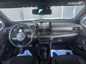 Sarkans Toyota Yaris 2020 Viļņa, ar dzinēja tilpumu 1.50 L un nobraukumu 89 tūkst. km par 16350 €, foto 37 vietnē AUTOMOTO.COM.LV