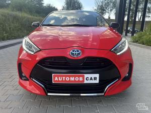 Red Toyota Yaris 2020 in Vilnius, with an engine capacity of 1.50 L and mileage of 89 thousand km for 17350 €, photo 17 on AUTOMOTO.COM.LV