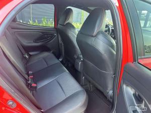 Red Toyota Yaris 2020 in Vilnius, with an engine capacity of 1.50 L and mileage of 89 thousand km for 17350 €, photo 25 on AUTOMOTO.COM.LV