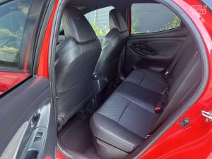 Red Toyota Yaris 2020 in Vilnius, with an engine capacity of 1.50 L and mileage of 89 thousand km for 17350 €, photo 30 on AUTOMOTO.COM.LV