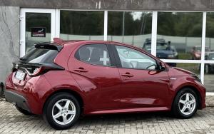 Red Toyota Yaris 2020 in Radviliskis, with an engine capacity of 1.50 L and mileage of 118 thousand km for 12250 €, photo 8 on AUTOMOTO.COM.LV