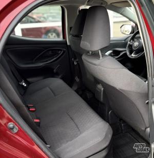 Red Toyota Yaris 2020 in Radviliskis, with an engine capacity of 1.50 L and mileage of 118 thousand km for 12250 €, photo 25 on AUTOMOTO.COM.LV