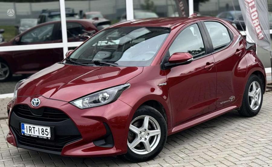 Sarkans Toyota Yaris 2020 Radviliškis, ar dzinēja tilpumu 1.50 L un nobraukumu 118 tūkst. km par 12250 €, foto 1 vietnē AUTOMOTO.COM.LV