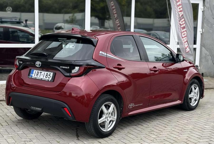 Sarkans Toyota Yaris 2020 Radviliškis, ar dzinēja tilpumu 1.50 L un nobraukumu 118 tūkst. km par 12250 €, foto 11 vietnē AUTOMOTO.COM.LV