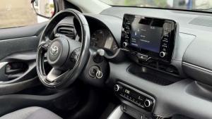 Sarkans Toyota Yaris 2020 Radviliškis, ar dzinēja tilpumu 1.50 L un nobraukumu 118 tūkst. km par 12250 €, foto 18 vietnē AUTOMOTO.COM.LV