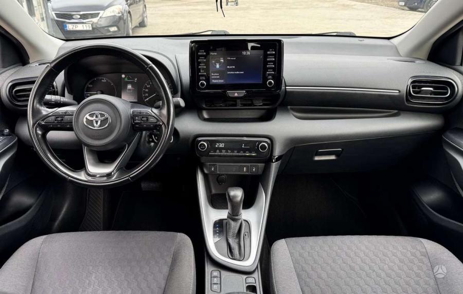 Sarkans Toyota Yaris 2020 Radviliškis, ar dzinēja tilpumu 1.50 L un nobraukumu 118 tūkst. km par 12250 €, foto 19 vietnē AUTOMOTO.COM.LV