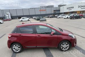 Red Toyota Yaris 2020 in Riga, with an engine capacity of 1.50 L and mileage of 83 thousand km for 9800 €, photo 8 on AUTOMOTO.COM.LV