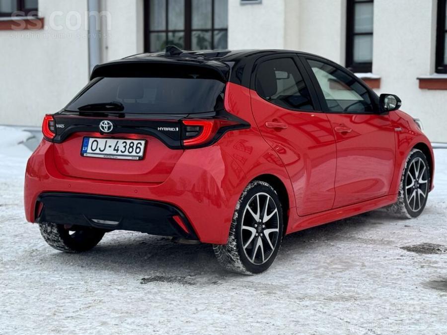 Sarkans Toyota Yaris 2021 Jelgava, ar dzinēja tilpumu 1.50 L un nobraukumu 50 tūkst. km par 17800 €, foto 7 vietnē AUTOMOTO.COM.LV