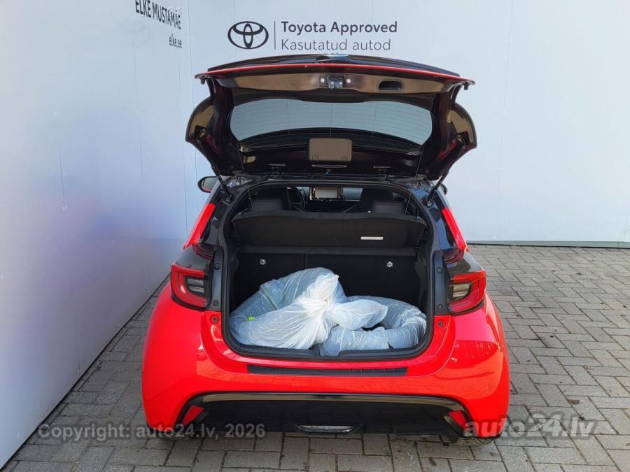 Sarkans Toyota Yaris 2021 Tallina, ar dzinēja tilpumu 1.49 L un nobraukumu 54 tūkst. km par 17995 €, foto 9 vietnē AUTOMOTO.COM.LV