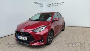 Красный Тойота Ярис 2021 в Таллин, объемом двигателя 1.49 л и пробегом 43 тыс. км за 18395 €, фото  на AUTOMOTO.COM.LV