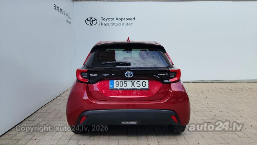 Red Toyota Yaris 2021 in Tallinn, with an engine capacity of 1.49 L and mileage of 43 thousand km for 18395 €, photo 5 on AUTOMOTO.COM.LV