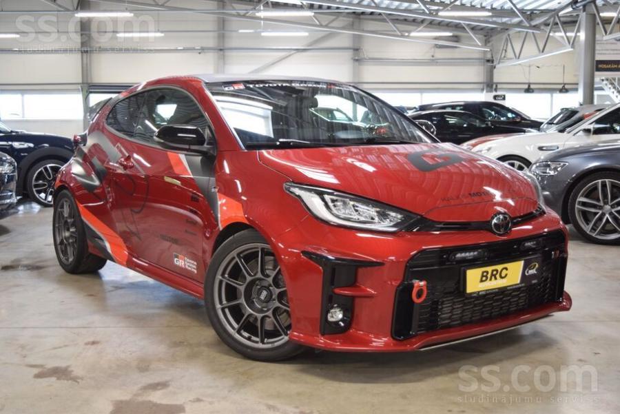 Sarkans Toyota Yaris 2021 Rīga, ar dzinēja tilpumu 1.60 L un nobraukumu 51 tūkst. km par 47000 €, foto 1 vietnē AUTOMOTO.COM.LV