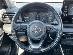 Sarkans Toyota Yaris 2021 Rīga, ar dzinēja tilpumu 1.50 L un nobraukumu 177 tūkst. km par 13490 €, foto 14 vietnē AUTOMOTO.COM.LV