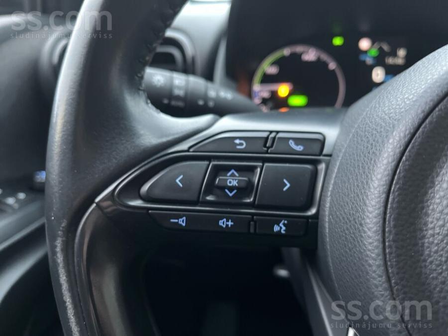 Sarkans Toyota Yaris 2021 Rīga, ar dzinēja tilpumu 1.50 L un nobraukumu 177 tūkst. km par 13490 €, foto 16 vietnē AUTOMOTO.COM.LV