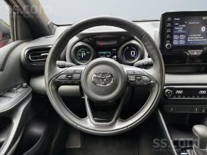 Красный Тойота Ярис 2021 в Рига, объемом двигателя 1.50 л и пробегом 47 тыс. км за 14800 €, фото 13 на AUTOMOTO.COM.LV