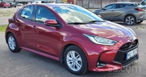 Красный Тойота Ярис 2021 в Рига, объемом двигателя 1.50 л и пробегом 82 тыс. км за 12500 €, фото  на AUTOMOTO.COM.LV
