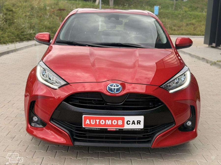 Red Toyota Yaris 2021 in Vilnius, with an engine capacity of 1.50 L and mileage of 69 thousand km for 16850 €, photo 4 on AUTOMOTO.COM.LV