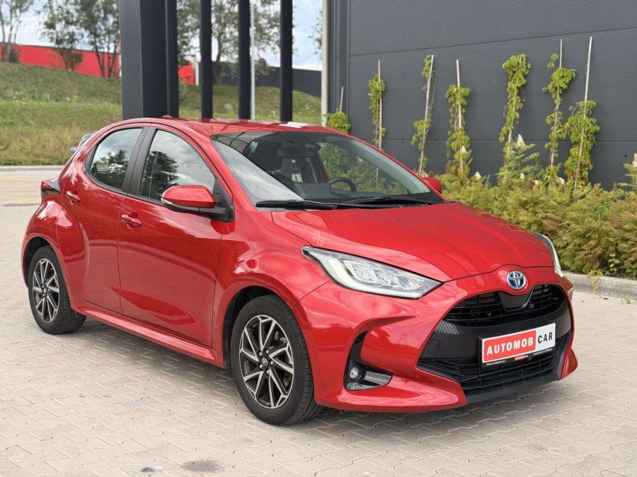 Red Toyota Yaris 2021 in Vilnius, with an engine capacity of 1.50 L and mileage of 69 thousand km for 16850 €, photo 7 on AUTOMOTO.COM.LV