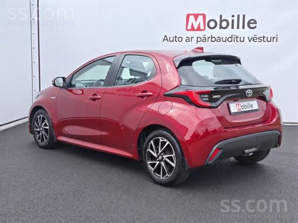 Red Toyota Yaris 2021 in Riga, with an engine capacity of 1.50 L and mileage of 69 thousand km for 18500 €, photo 4 on AUTOMOTO.COM.LV