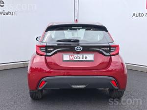 Sarkans Toyota Yaris 2021 Rīga, ar dzinēja tilpumu 1.50 L un nobraukumu 69 tūkst. km par 18500 €, foto 6 vietnē AUTOMOTO.COM.LV