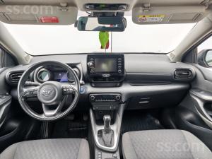 Sarkans Toyota Yaris 2021 Rīga, ar dzinēja tilpumu 1.50 L un nobraukumu 69 tūkst. km par 18500 €, foto 8 vietnē AUTOMOTO.COM.LV