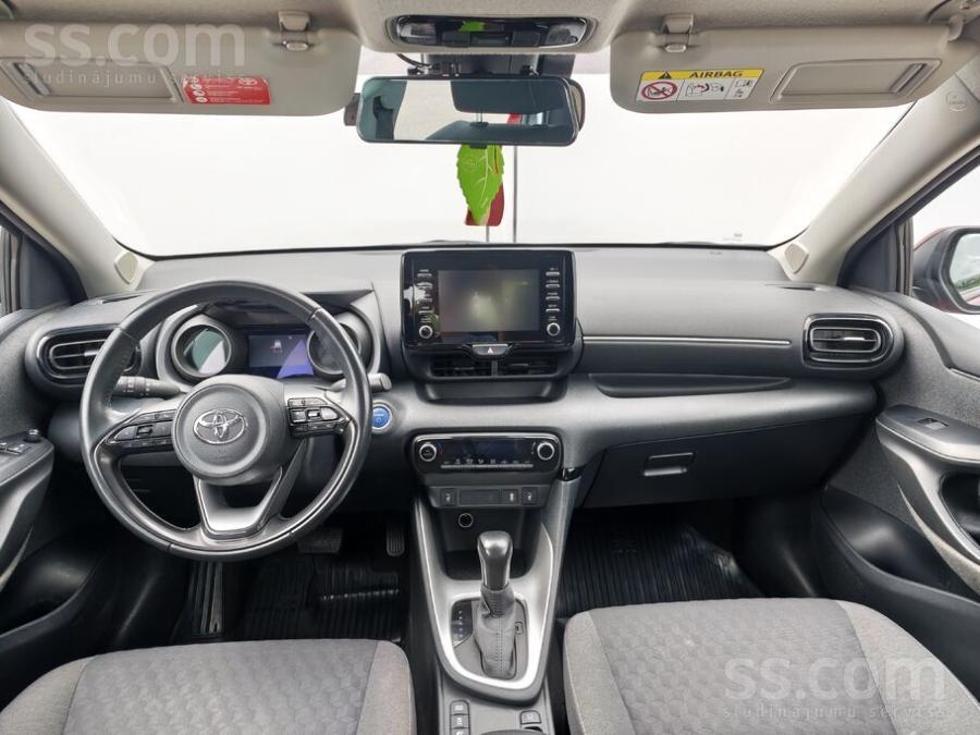 Sarkans Toyota Yaris 2021 Rīga, ar dzinēja tilpumu 1.50 L un nobraukumu 69 tūkst. km par 18500 €, foto 8 vietnē AUTOMOTO.COM.LV