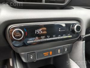 Sarkans Toyota Yaris 2021 Rīga, ar dzinēja tilpumu 1.50 L un nobraukumu 69 tūkst. km par 18500 €, foto 12 vietnē AUTOMOTO.COM.LV
