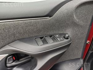 Sarkans Toyota Yaris 2021 Rīga, ar dzinēja tilpumu 1.50 L un nobraukumu 69 tūkst. km par 18500 €, foto 14 vietnē AUTOMOTO.COM.LV