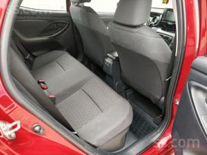 Sarkans Toyota Yaris 2021 Rīga, ar dzinēja tilpumu 1.50 L un nobraukumu 69 tūkst. km par 18500 €, foto 18 vietnē AUTOMOTO.COM.LV