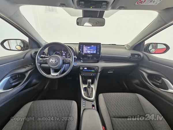 Sarkans Toyota Yaris 2021 Rakvere, ar dzinēja tilpumu 1.49 L un nobraukumu 78 tūkst. km par 15990 €, foto 7 vietnē AUTOMOTO.COM.LV