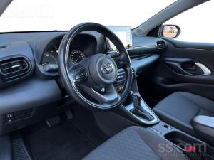 Sarkans Toyota Yaris 2021 Rīga, ar dzinēja tilpumu 1.50 L un nobraukumu 166 tūkst. km par 14500 €, foto 12 vietnē AUTOMOTO.COM.LV