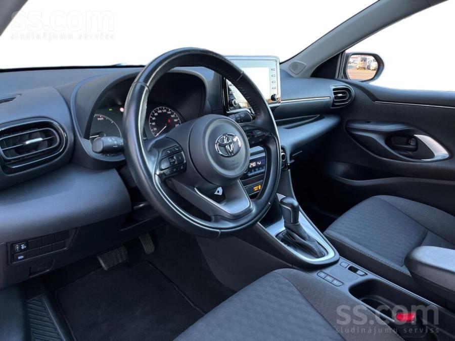 Sarkans Toyota Yaris 2021 Rīga, ar dzinēja tilpumu 1.50 L un nobraukumu 166 tūkst. km par 14500 €, foto 12 vietnē AUTOMOTO.COM.LV
