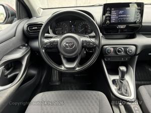 Sarkans Toyota Yaris 2021 Tartu, ar dzinēja tilpumu 1.50 L un nobraukumu 70 tūkst. km par 16500 €, foto 10 vietnē AUTOMOTO.COM.LV