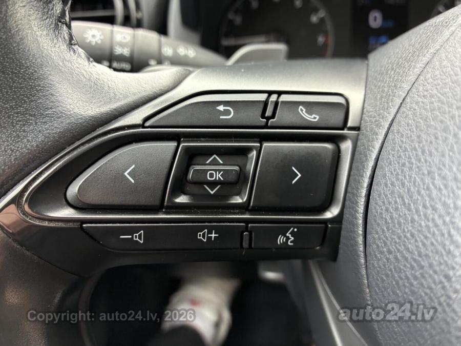 Sarkans Toyota Yaris 2021 Tartu, ar dzinēja tilpumu 1.50 L un nobraukumu 70 tūkst. km par 16500 €, foto 14 vietnē AUTOMOTO.COM.LV