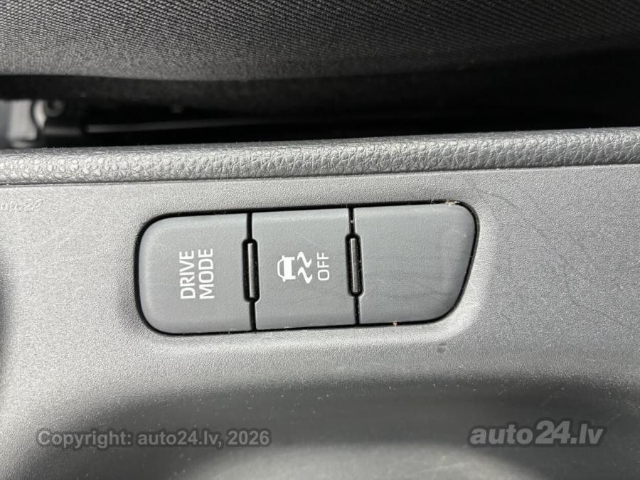 Sarkans Toyota Yaris 2021 Tartu, ar dzinēja tilpumu 1.50 L un nobraukumu 70 tūkst. km par 16500 €, foto 15 vietnē AUTOMOTO.COM.LV