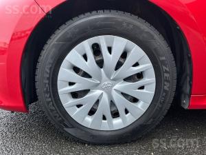 Sarkans Toyota Yaris 2021 Rīga, ar dzinēja tilpumu 1.50 L un nobraukumu 172 tūkst. km par 11900 €, foto 20 vietnē AUTOMOTO.COM.LV